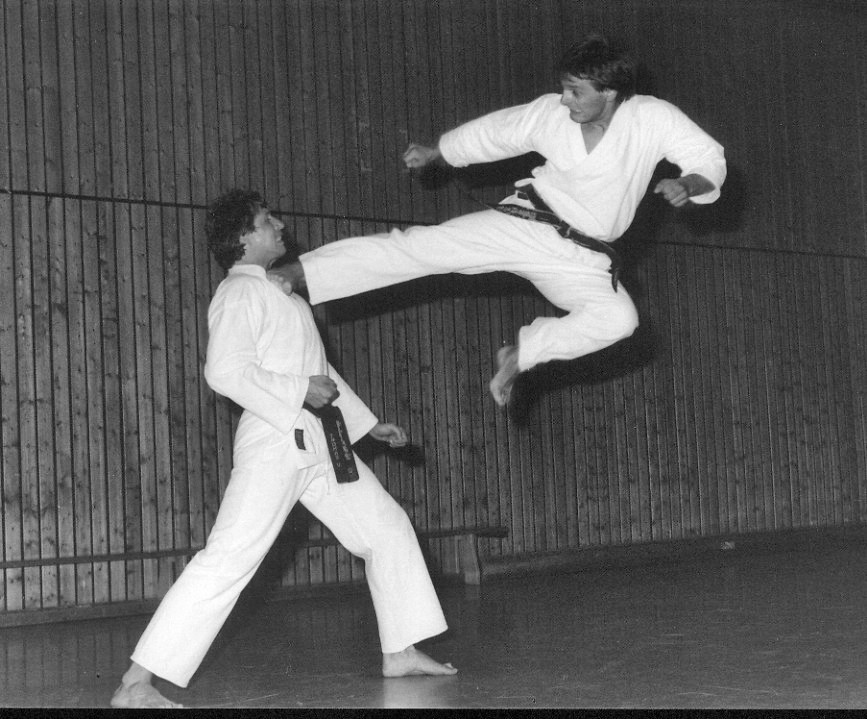 yoko-tobi-geri - Shodan Do Karate Geisenheim e.V.